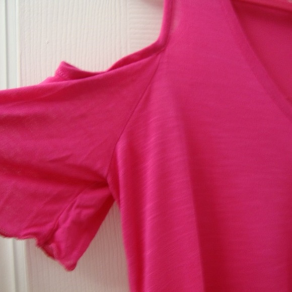 Philosophy | Tops | Nwt Philosophy Hot Pink Cold Shoulder Top Small ...